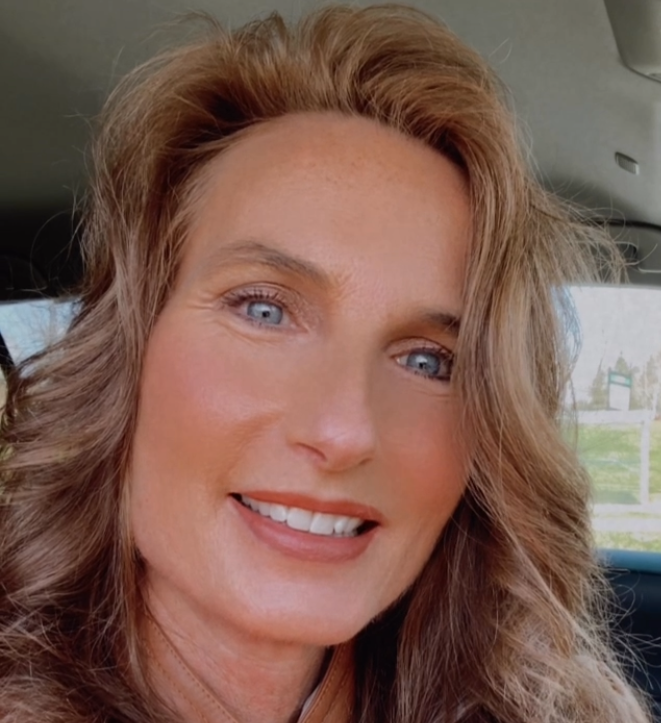 How to Add Transitions to Slides (Pages) in a Video in Canva. – Natalie Ducey